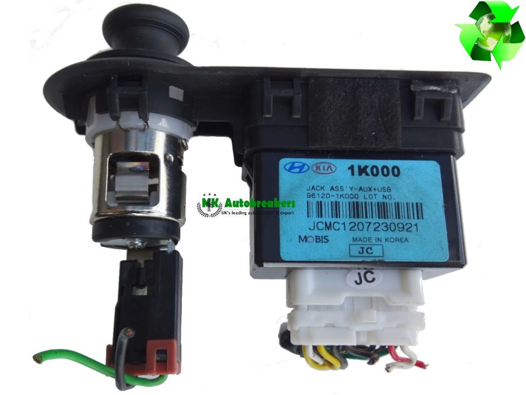 Hyundai IX20 AUX Ipod USB Lighter Port Socket 96120-1K000 Genuine Part ...