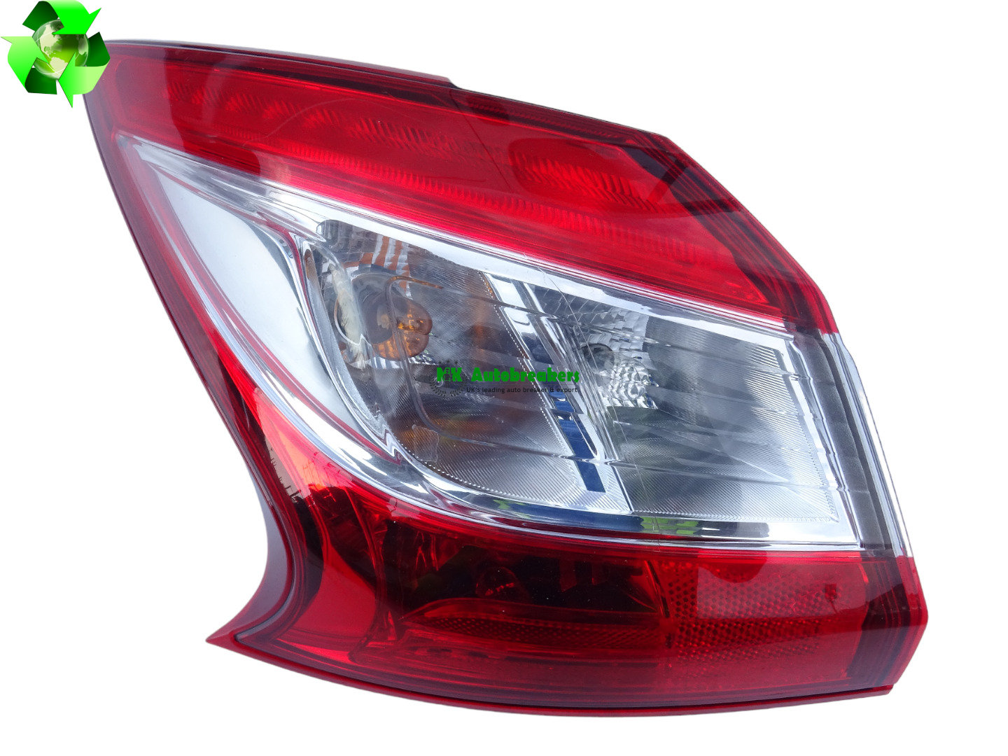 Nissan Pulsar Rear Light 265553ZL0A | MK Autobreakers Ltd👍