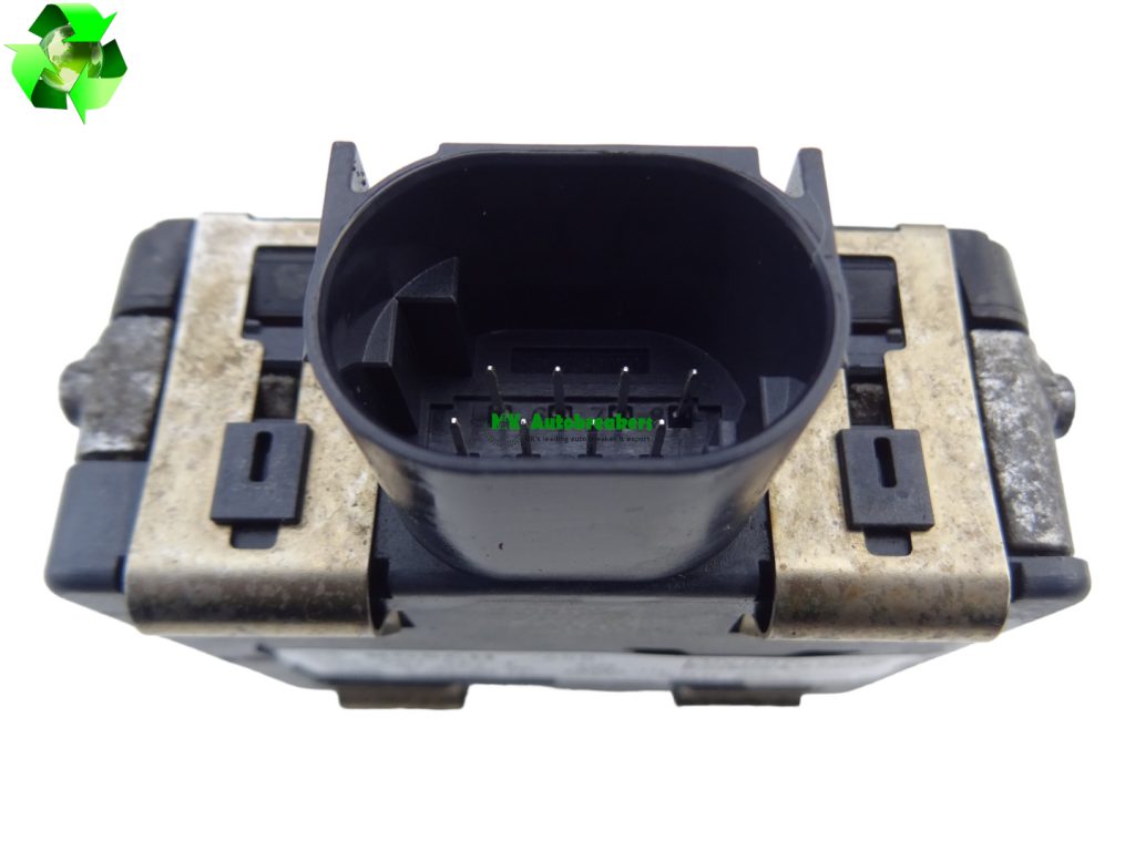 Volkswagen VW Golf 7 Distance Control Radar Sensor 5Q907561F