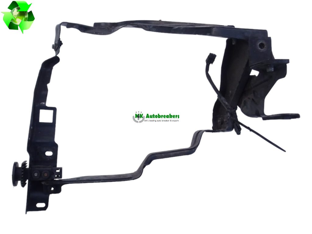 Mercedes C-Class Headlight Bracket Mount A2046201291 Right